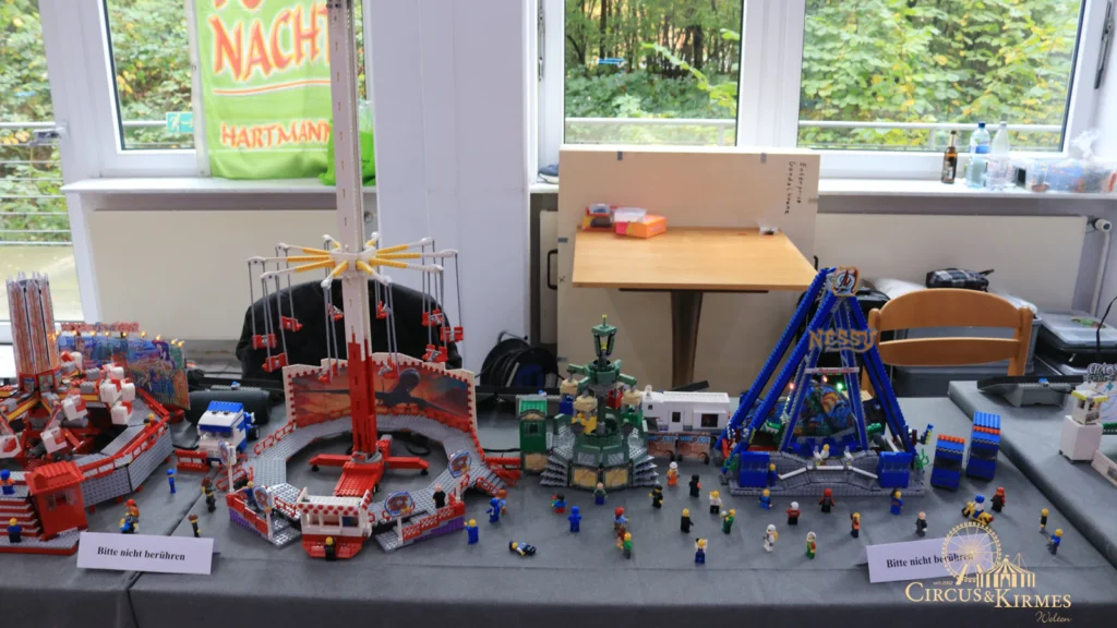 2025 Felix und Alexander Meinhold | Circus & Kirmeswelten