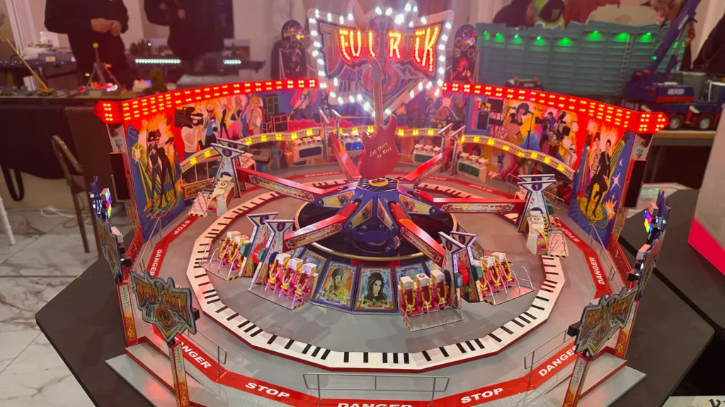 2025 Florian Bielefeld | Circus & Kirmeswelten